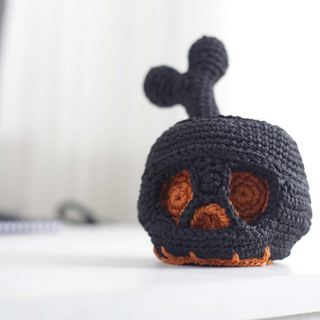 Ravelry: Jolly Roger Fun Bowl pattern by Anya Memouse