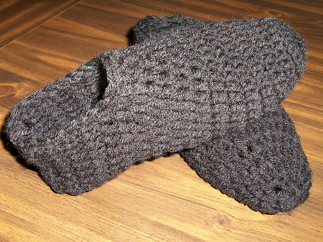 Ravelry: Easy anklet slipper sock pattern by peggy coyle