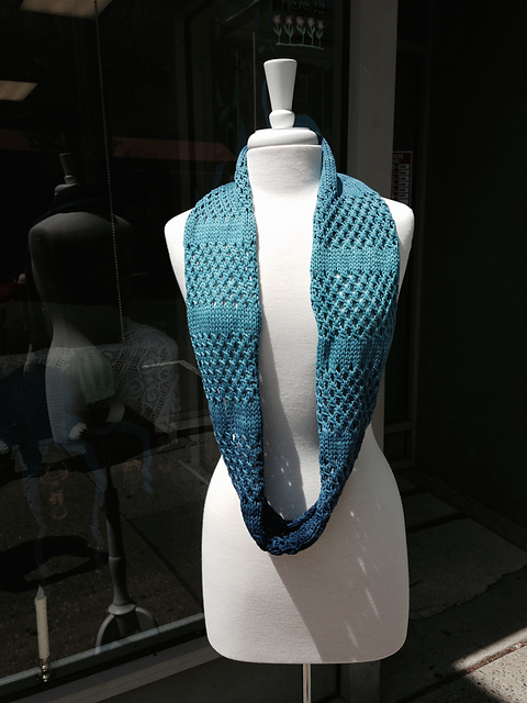 Ravelry: Spring Air Infinity Scarf pattern by Mercury's Cottage