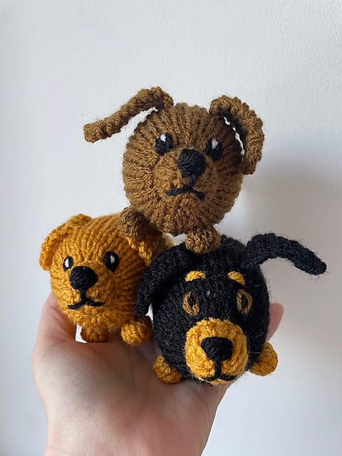 Ravelry: Little Loaf Sausage Dog pattern by Emma Whittle
