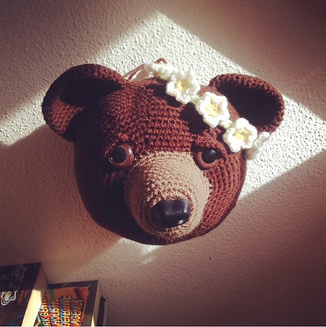 Ravelry: "Taxidermy" Bear Head pattern by Liz H.