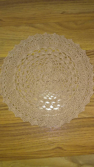 Ravelry: copper mist shell doily pattern by Miranda DeWitt
