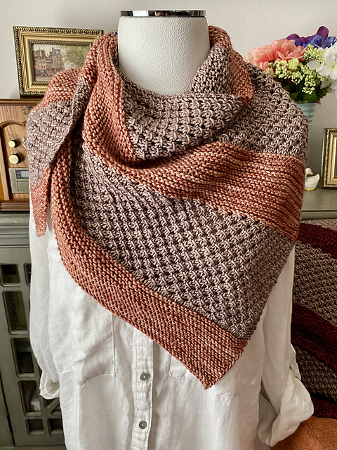 Ravelry: Lattice Shawl pattern by Ester Puente