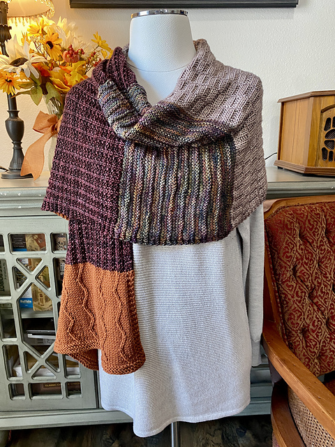 Ravelry: Adventure Wrap pattern by Ester Puente