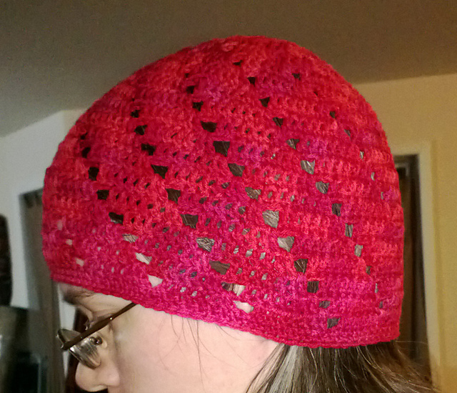Ravelry: Swirly Hat pattern by PurpleIguana