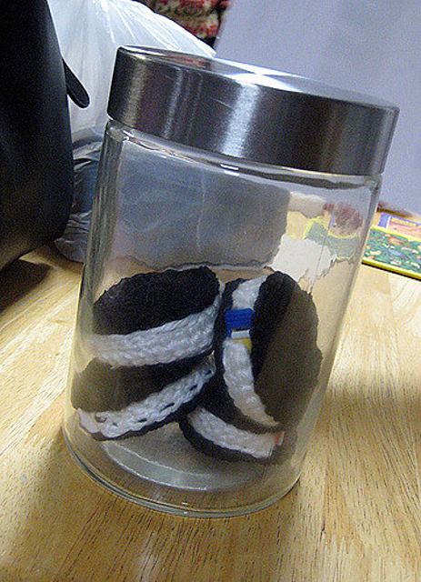 Ravelry: Crochet Oreo Cookies pattern by Harlean Greathouse