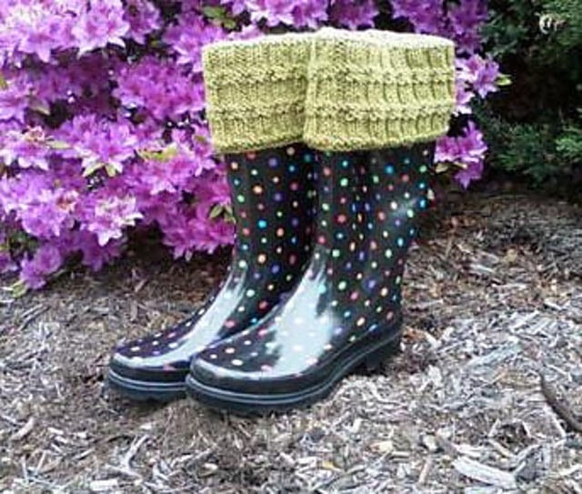Ravelry: Russian Rib Boot Toppers pattern by Kathy Zimmerman