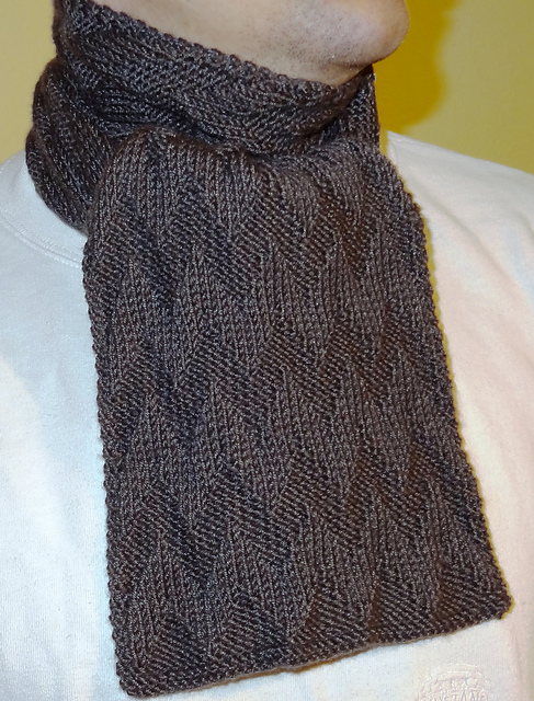 Ravelry: Simple chevron pattern scarf pattern by Mónika M.
