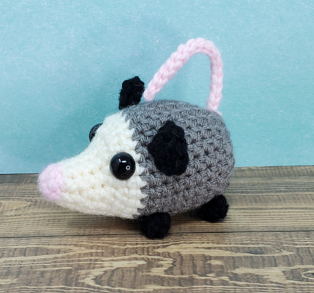 Ravelry: Possum Amigurumi pattern by Tabitha Kush