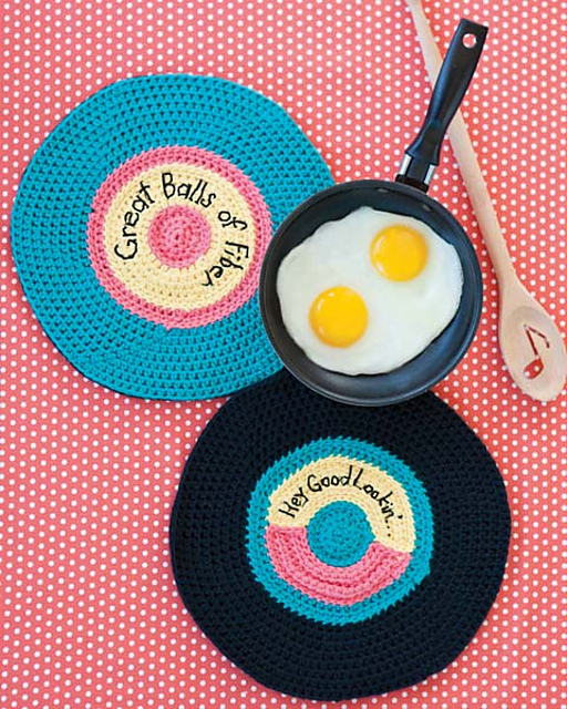 Ravelry: Record Potholders pattern by Beth Nielsen