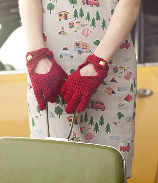 Ravelry: Driving Gloves pattern by Beth Nielsen
