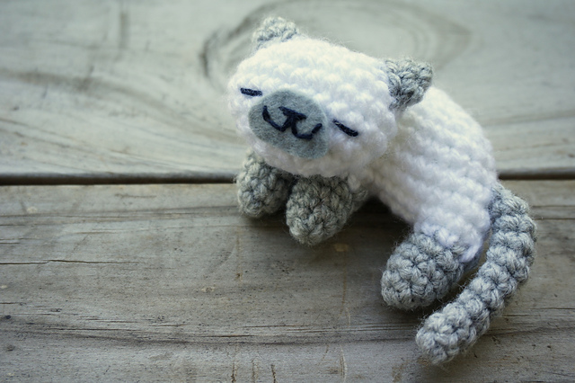 Ravelry: Sleeping Cat pattern by Rachel Chua