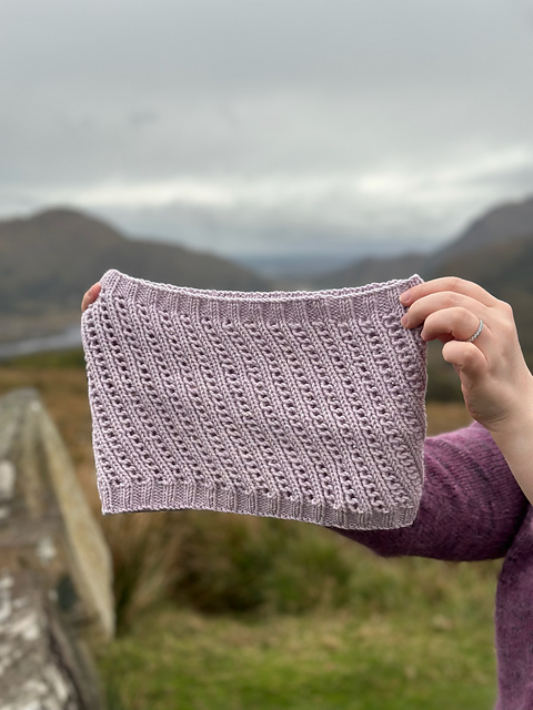 Ravelry: Dewdrops Cowl pattern by Rachel is Knitting