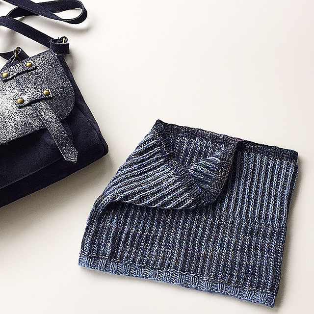 Ravelry: Pile et Face pattern by Rachel Schenk