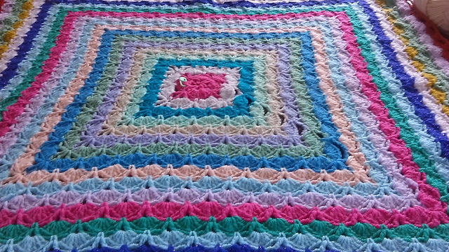 Ravelry: rachelstowell's Beautiful Shells Blanket