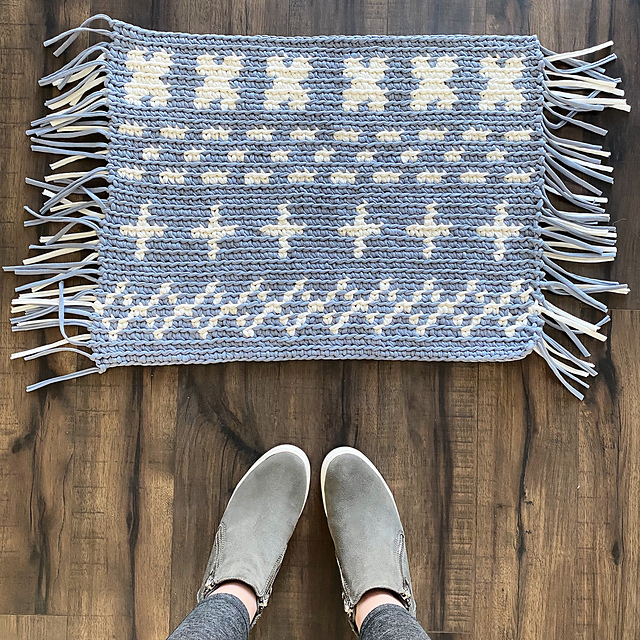 Ravelry: T-Shirt Yarn Rug pattern by Rachel Misner