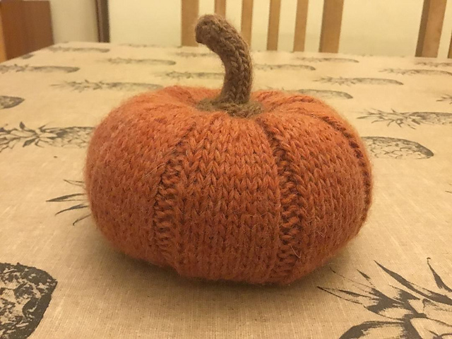 Ravelry: Pumpkins pattern by Rachel Parry-Arch
