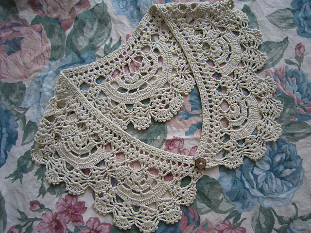 Ravelry: Lovely Lucy pattern by Leocadie Vincent