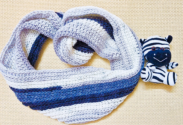 Ravelry: Easy Knit Like Infinity Scarf pattern by Rajeshwari Singh