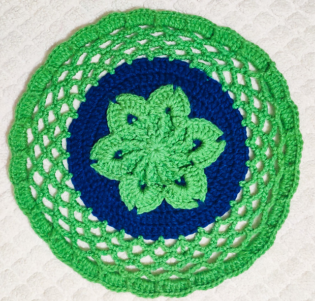 Ravelry: Round Flower Floor Rug pattern by Rajeshwari Singh