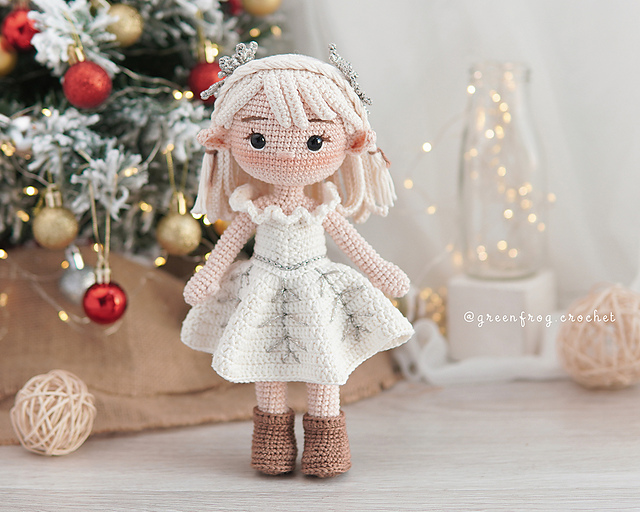 Ravelry: Snowflake Elf Doll pattern by Thuy Anh