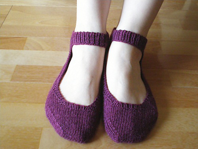 Ravelry: Comfort Slippers - for Japan - pattern by Reiko Arato