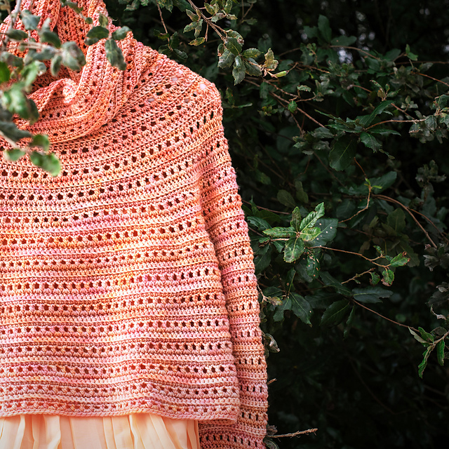 Ravelry: Peachy pattern by Elena Fedotova