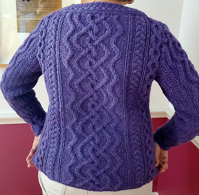 Ravelry: Angwen pattern by Reah Janise Kauffman
