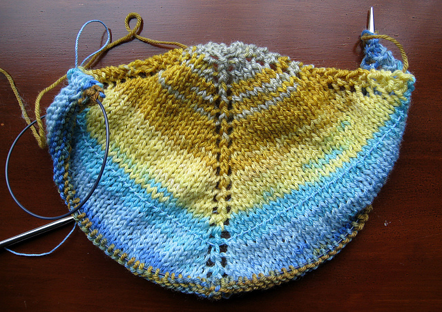 Ravelry: rebby's Simple Shawl for Fancy Yarns
