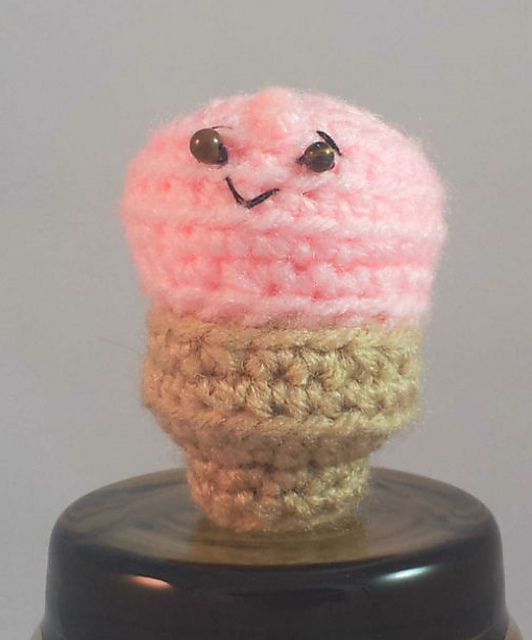 Ravelry: Mini Amigurumi Ice Cream Cone pattern by Rebecca Mathes