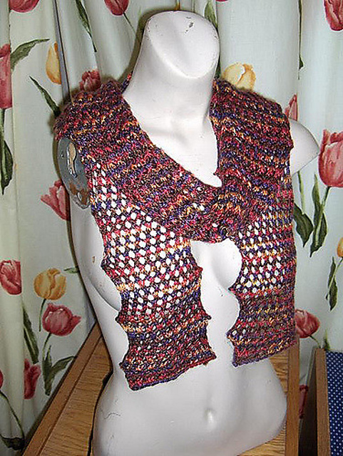 Ravelry: Fickle Mistress Scarf pattern by Angela Roberge