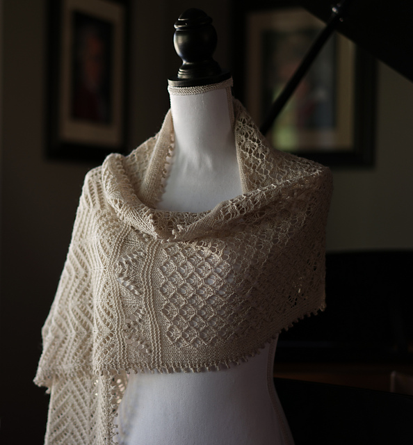 Ravelry: Le Soir pattern by Ruth Nguyen