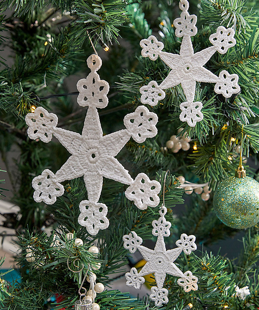 Ravelry: Delicate Snowflake Ornament pattern by Kathryn White
