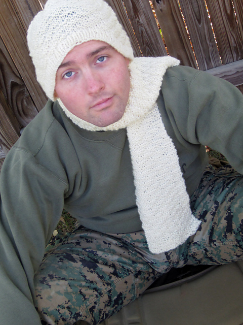 Ravelry: Commando Scarf pattern by Christina Loman