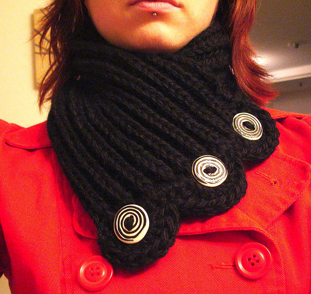 Ravelry: Swirl Neckwarmer pattern by Sarah Chilson