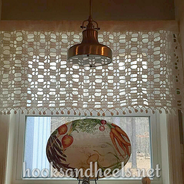 Ravelry: Window Pane Valence pattern by Regina S. Graham