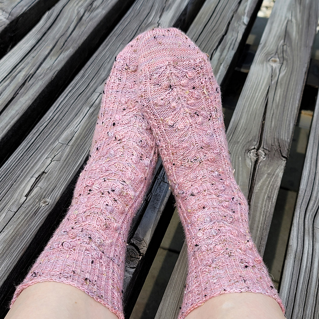 Ravelry: Primavera pattern by Regina Hwang