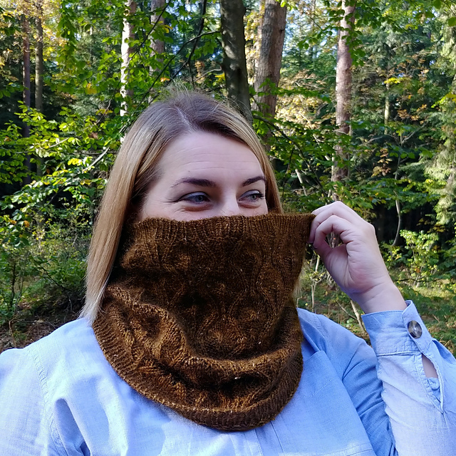 Ravelry: October pattern by Comfort Zone Knits