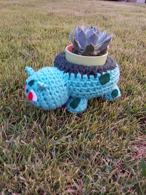 Ravelry: Bulbasaur Planter pattern by Rezpup Crochet