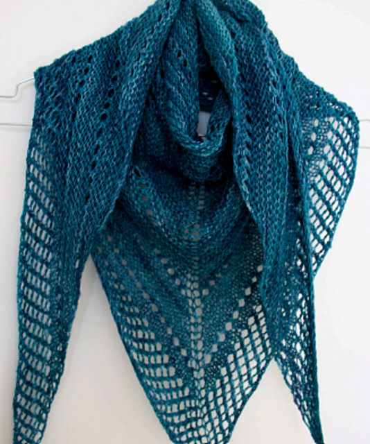 Ravelry: Pretty Basic pattern by Janina Kallio