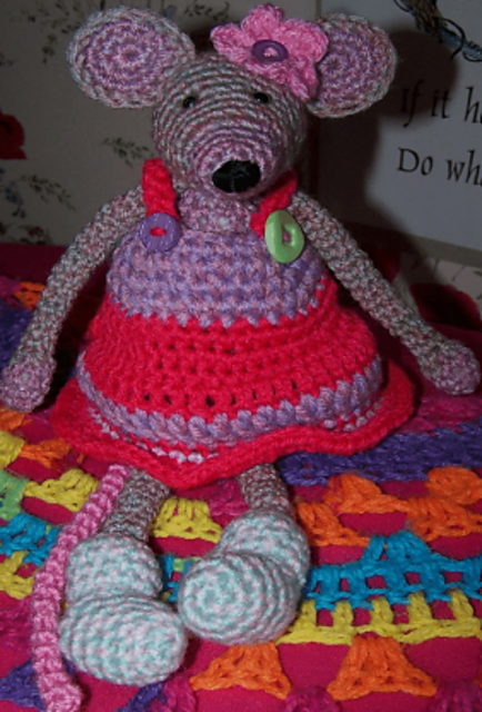 Ravelry: Amigurumi Mouse pattern by faeryfeller