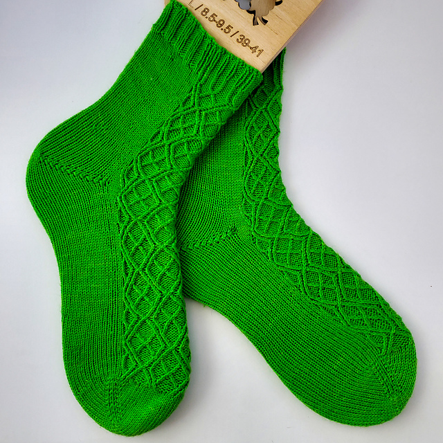 Ravelry: Scholar Socks pattern by Melinda Measor