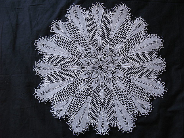 Ravelry: Stern pattern by Heinrich Bauer Verlag Design Team