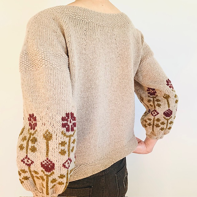 Ravelry: Anemone puff sleeve Sweater pattern by Kaory Nashida