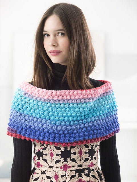 Ravelry: Bobble Cowl pattern by Miwa