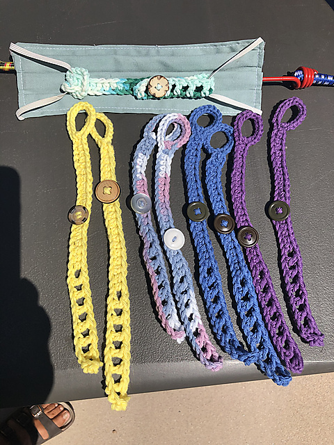 Ravelry: One Button Mask Ear Saver pattern by Robin Kline