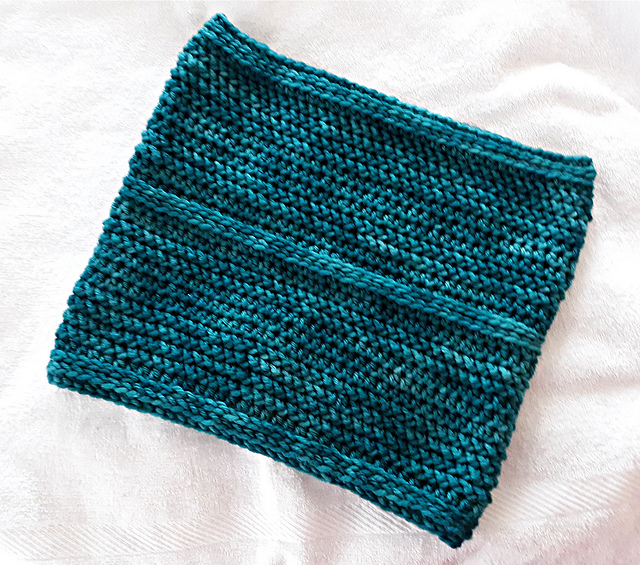 Ravelry: Triple Half Double Cowl pattern by Sammich Stitches