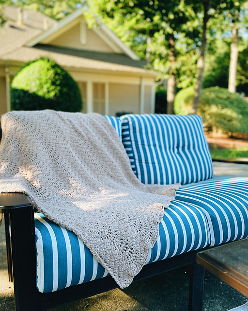 Ravelry: Sand Ripple Throw pattern by Rohn Strong