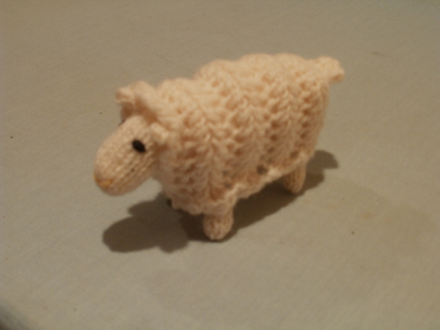 Ravelry: Woolly Jumpers pattern by Jan Messent