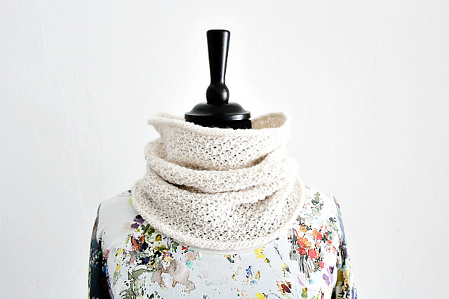 Ravelry: Slip Stitch Cowl pattern by rosa p.